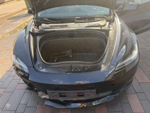 Black Tesla Model 3 2025 in Kaunas, with an engine capacity of 0.00 L and mileage of 28 thousand km for 28900 €, photo 5 on AUTOMOTO.COM.LV