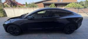 Black Tesla Model 3 2025 in Kaunas, with an engine capacity of 0.00 L and mileage of 28 thousand km for 28900 €, photo 15 on AUTOMOTO.COM.LV