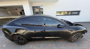 Black Tesla Model 3 2025 in Kaunas, with an engine capacity of 0.00 L and mileage of 28 thousand km for 28900 €, photo 16 on AUTOMOTO.COM.LV