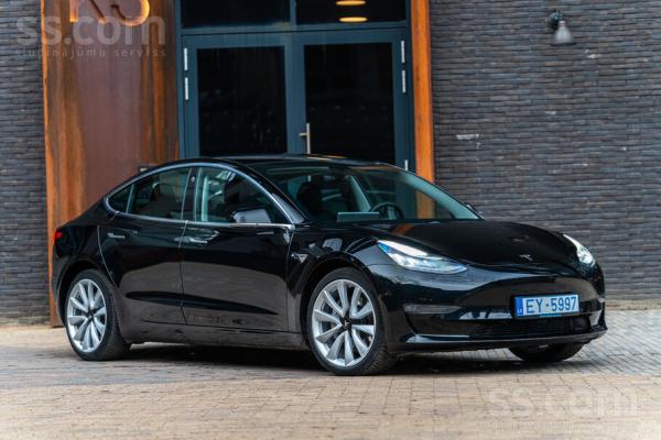 Melns Tesla Model 3 2019 Rīga, ar dzinēja tilpumu 0.00 L un nobraukumu 87 tūkst. km par 23990 €, foto 3 vietnē AUTOMOTO.COM.LV