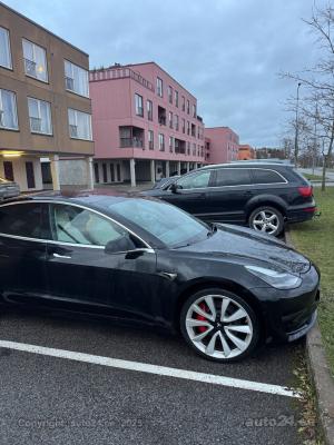 Black Tesla Model 3 2019 in Tallinn, with an engine capacity of 0.00 L and mileage of 157 thousand km for 22500 €, photo  on AUTOMOTO.COM.LV