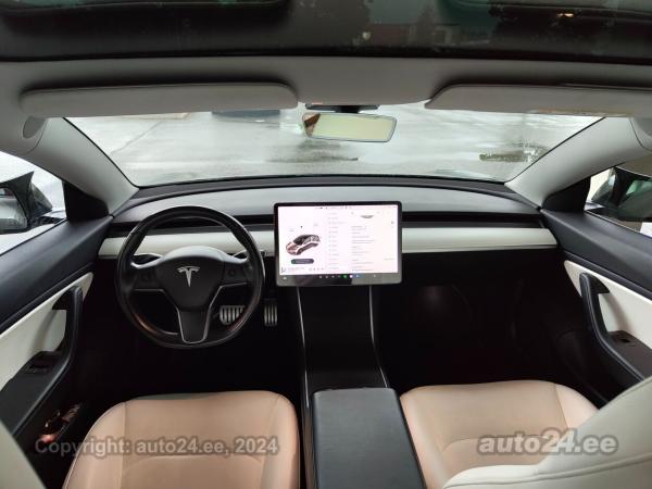 Black Tesla Model 3 2019 in Tallinn, with an engine capacity of 0.00 L and mileage of 157 thousand km for 22500 €, photo 4 on AUTOMOTO.COM.LV