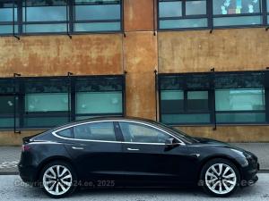 Melns Tesla Model 3 2019 Tallina, ar dzinēja tilpumu 0.00 L un nobraukumu 92 tūkst. km par 20900 €, foto 2 vietnē AUTOMOTO.COM.LV