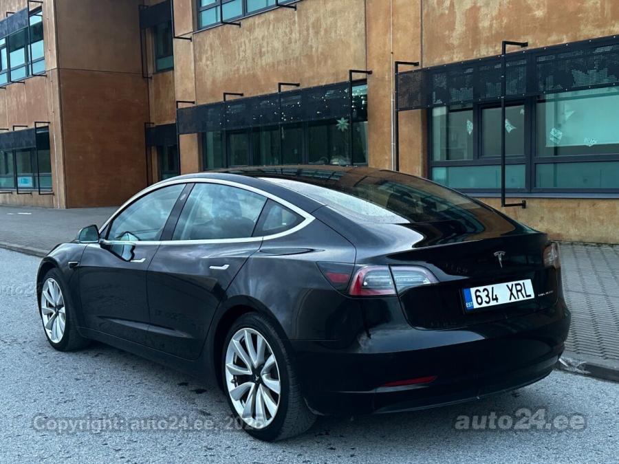 Melns Tesla Model 3 2019 Tallina, ar dzinēja tilpumu 0.00 L un nobraukumu 92 tūkst. km par 20900 €, foto 5 vietnē AUTOMOTO.COM.LV