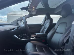 Melns Tesla Model 3 2019 Tallina, ar dzinēja tilpumu 0.00 L un nobraukumu 92 tūkst. km par 20900 €, foto 10 vietnē AUTOMOTO.COM.LV