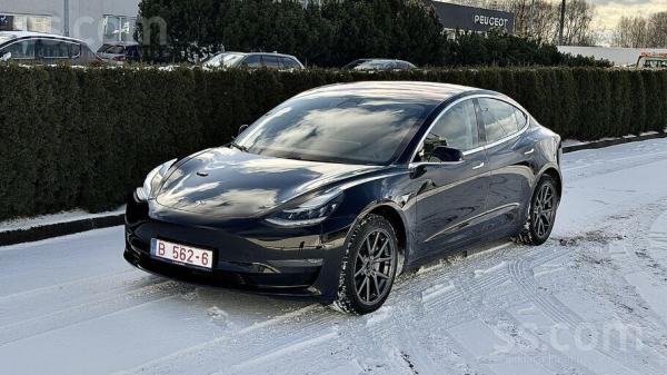 Black Tesla Model 3 2019 in Riga, with an engine capacity of 0.00 L and mileage of 169 thousand km for 19450 €, photo 6 on AUTOMOTO.COM.LV