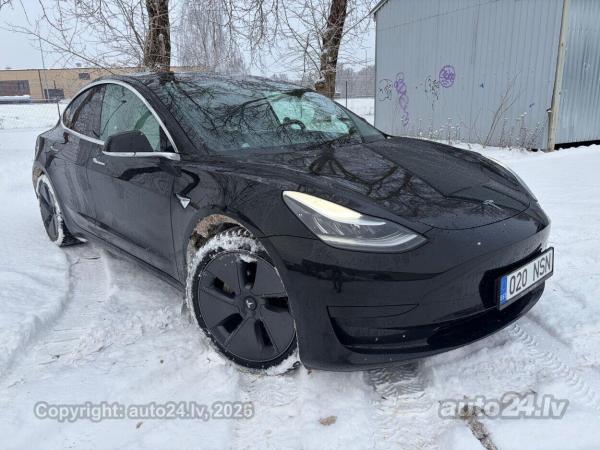 Melns Tesla Model 3 2019 Tallina, ar dzinēja tilpumu 0.00 L un nobraukumu 132 tūkst. km par 18500 €, foto 1 vietnē AUTOMOTO.COM.LV
