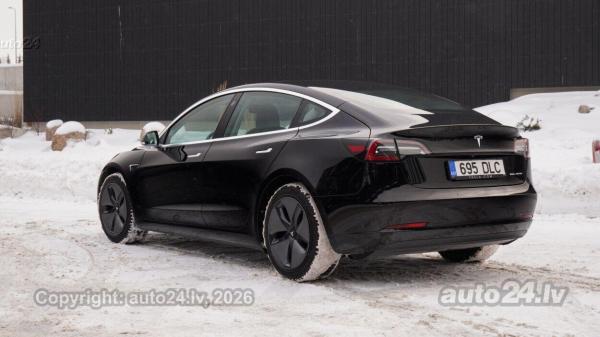 Black Tesla Model 3 2019 in Tallinn, with an engine capacity of 0.00 L and mileage of 106 thousand km for 23500 €, photo 6 on AUTOMOTO.COM.LV