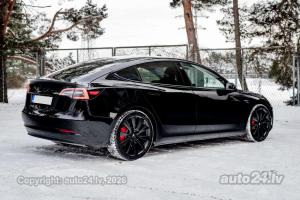Melns Tesla Model 3 2019 Pērnava, ar dzinēja tilpumu 0.00 L un nobraukumu 133 tūkst. km par 22900 €, foto 6 vietnē AUTOMOTO.COM.LV