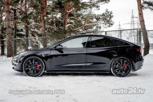 Melns Tesla Model 3 2019 Pērnava, ar dzinēja tilpumu 0.00 L un nobraukumu 133 tūkst. km par 22900 €, foto 9 vietnē AUTOMOTO.COM.LV