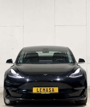 Black Tesla Model 3 2019 in Klaipeda, with an engine capacity of 0.00 L and mileage of 96 thousand km for 21499 €, photo 11 on AUTOMOTO.COM.LV