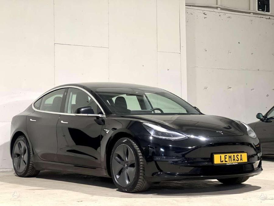 Black Tesla Model 3 2019 in Klaipeda, with an engine capacity of 0.00 L and mileage of 96 thousand km for 21499 €, photo 13 on AUTOMOTO.COM.LV