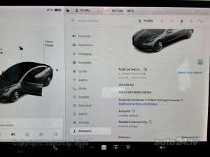 Black Tesla Model 3 2019 in Riga, with an engine capacity of 0.00 L and mileage of 145 thousand km for 19490 €, photo 21 on AUTOMOTO.COM.LV