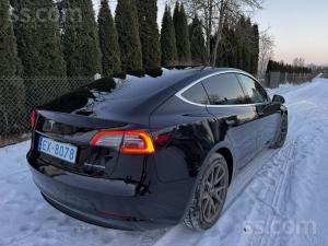Melns Tesla Model 3 2019 Valmiera, ar dzinēja tilpumu 0.00 L un nobraukumu 153 tūkst. km par 19800 €, foto 2 vietnē AUTOMOTO.COM.LV