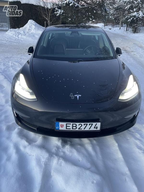 Melns Tesla Model 3 2019 Viļņa, ar dzinēja tilpumu 0.00 L un nobraukumu 257 tūkst. km par 16500 €, foto 1 vietnē AUTOMOTO.COM.LV