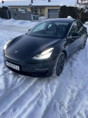 Melns Tesla Model 3 2019 Viļņa, ar dzinēja tilpumu 0.00 L un nobraukumu 257 tūkst. km par 16500 €, foto  vietnē AUTOMOTO.COM.LV