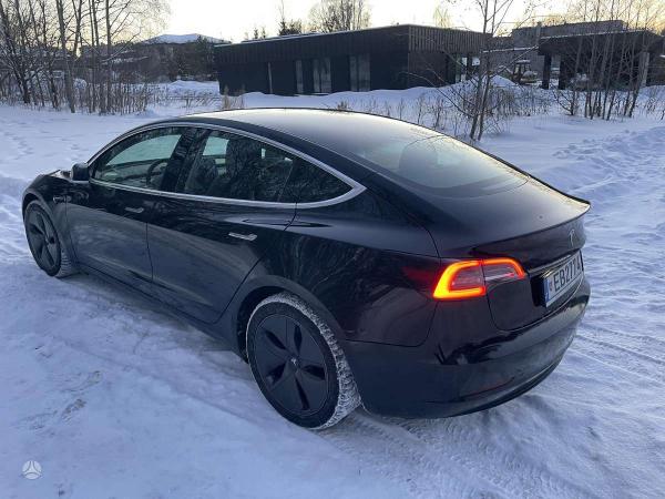 Melns Tesla Model 3 2019 Viļņa, ar dzinēja tilpumu 0.00 L un nobraukumu 257 tūkst. km par 16500 €, foto 4 vietnē AUTOMOTO.COM.LV