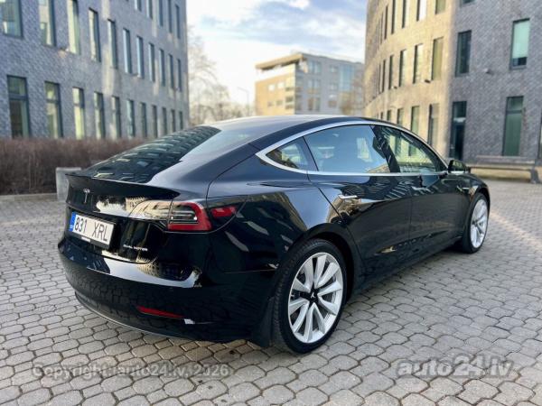 Melns Tesla Model 3 2019 Tallina, ar dzinēja tilpumu 0.00 L un nobraukumu 106 tūkst. km par 23999 €, foto 3 vietnē AUTOMOTO.COM.LV