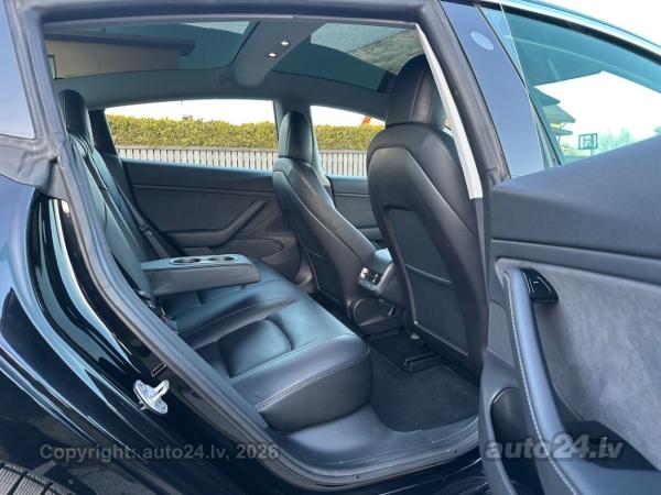 Melns Tesla Model 3 2019 Tallina, ar dzinēja tilpumu 0.00 L un nobraukumu 160 tūkst. km par 20900 €, foto 11 vietnē AUTOMOTO.COM.LV