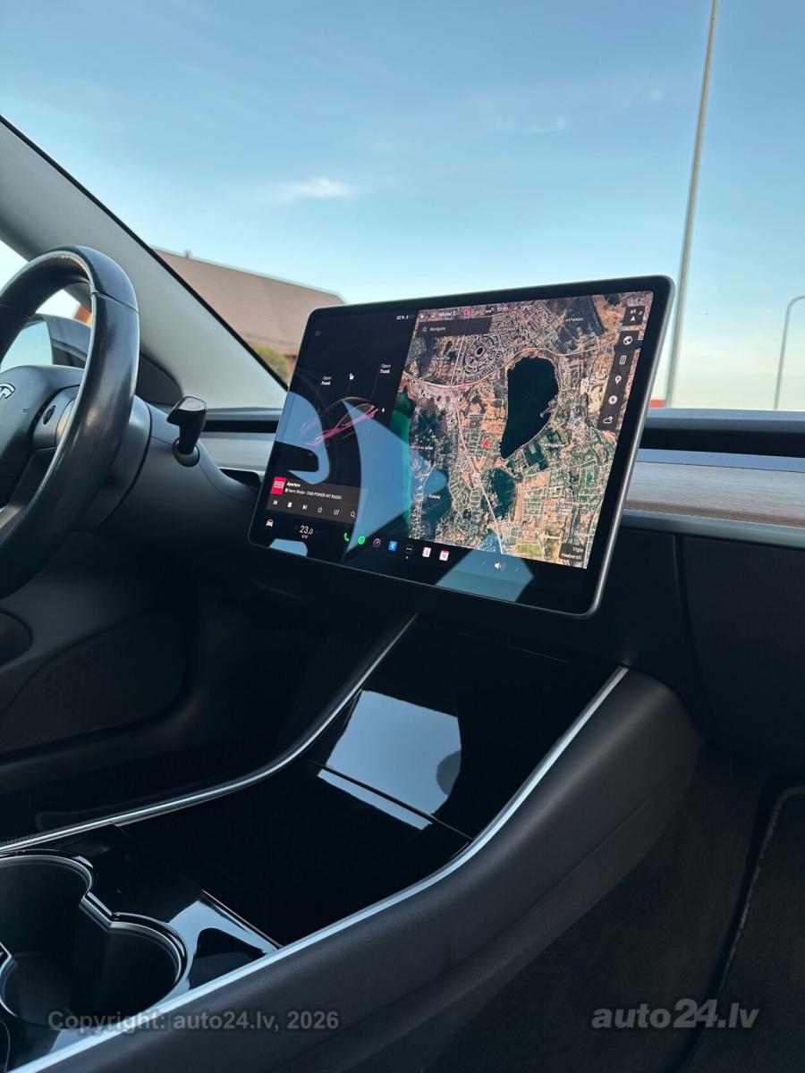 Melns Tesla Model 3 2019 Tallina, ar dzinēja tilpumu 0.00 L un nobraukumu 160 tūkst. km par 20900 €, foto 18 vietnē AUTOMOTO.COM.LV