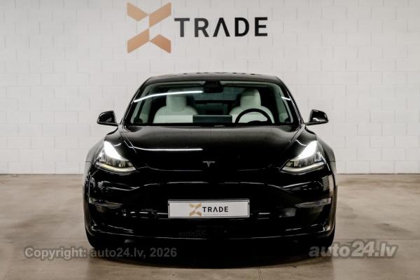 Melns Tesla Model 3 2019 Pērnava, ar dzinēja tilpumu 0.00 L un nobraukumu 242 tūkst. km par 15890 €, foto 3 vietnē AUTOMOTO.COM.LV