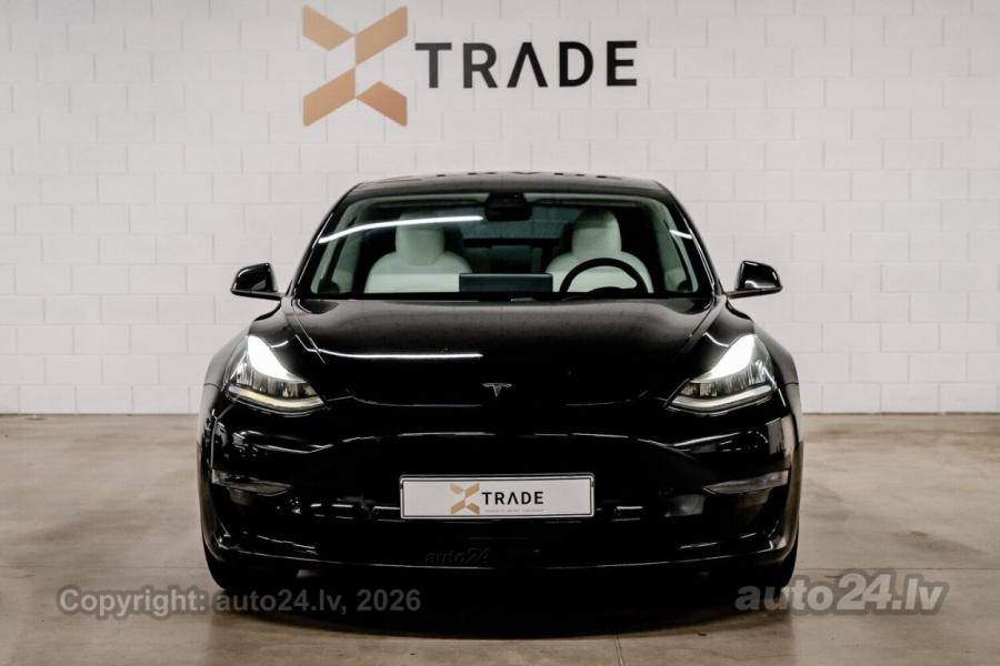 Melns Tesla Model 3 2019 Pērnava, ar dzinēja tilpumu 0.00 L un nobraukumu 242 tūkst. km par 15890 €, foto 3 vietnē AUTOMOTO.COM.LV