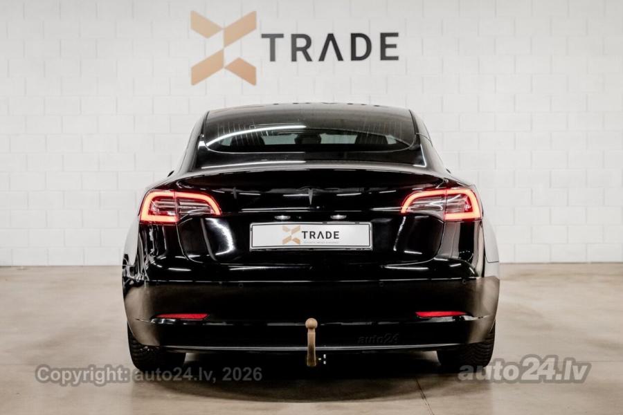 Melns Tesla Model 3 2019 Pērnava, ar dzinēja tilpumu 0.00 L un nobraukumu 242 tūkst. km par 15890 €, foto 5 vietnē AUTOMOTO.COM.LV
