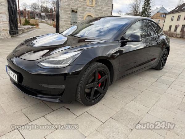 Melns Tesla Model 3 2019 Tallina, ar dzinēja tilpumu 0.00 L un nobraukumu 180 tūkst. km par 16000 €, foto 4 vietnē AUTOMOTO.COM.LV