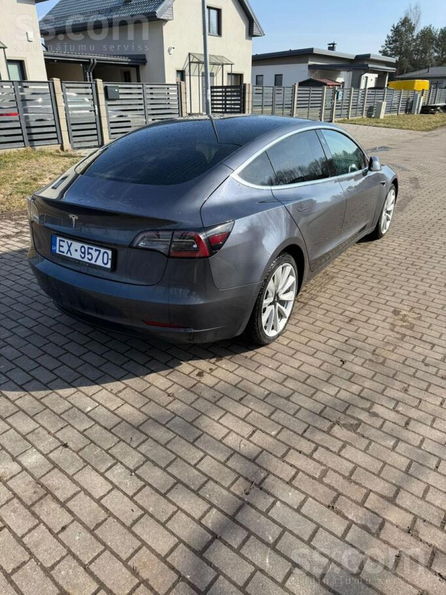 Melns Tesla Model 3 2019 Rīga, ar dzinēja tilpumu 0.00 L un nobraukumu 194 tūkst. km par 14500 €, foto 5 vietnē AUTOMOTO.COM.LV