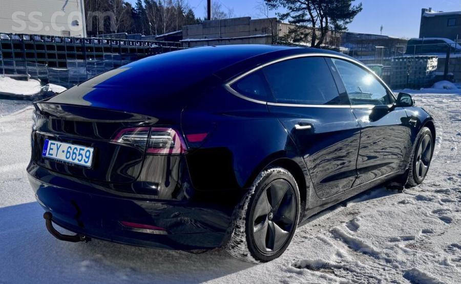 Melns Tesla Model 3 2019 Rīga, ar dzinēja tilpumu 0.00 L un nobraukumu 240 tūkst. km par 13900 €, foto 5 vietnē AUTOMOTO.COM.LV