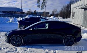 Melns Tesla Model 3 2019 Rīga, ar dzinēja tilpumu 0.00 L un nobraukumu 240 tūkst. km par 13900 €, foto 6 vietnē AUTOMOTO.COM.LV