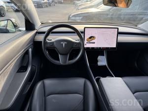 Black Tesla Model 3 2019 in Jelgava, with an engine capacity of 0.00 L and mileage of 0 thousand km for 17750 €, photo 10 on AUTOMOTO.COM.LV