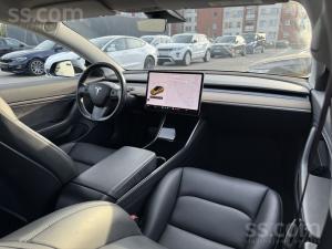 Black Tesla Model 3 2019 in Jelgava, with an engine capacity of 0.00 L and mileage of 0 thousand km for 17750 €, photo 11 on AUTOMOTO.COM.LV