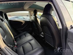 Black Tesla Model 3 2019 in Jelgava, with an engine capacity of 0.00 L and mileage of 0 thousand km for 17750 €, photo 14 on AUTOMOTO.COM.LV