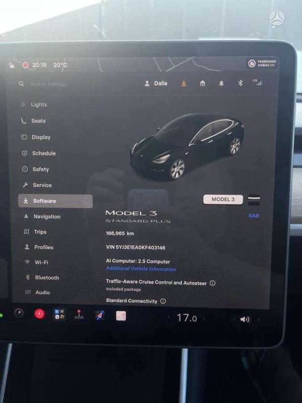 Black Tesla Model 3 2019 in Kaunas, with an engine capacity of 0.00 L and mileage of 167 thousand km for 15800 €, photo 8 on AUTOMOTO.COM.LV