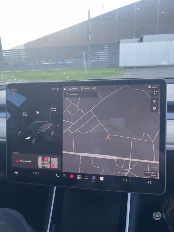 Black Tesla Model 3 2019 in Kaunas, with an engine capacity of 0.00 L and mileage of 167 thousand km for 15800 €, photo 9 on AUTOMOTO.COM.LV