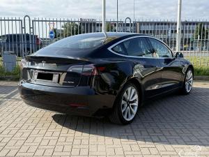 Black Tesla Model 3 2019 in Klaipeda, with an engine capacity of 0.00 L and mileage of 132 thousand km for 21900 €, photo 4 on AUTOMOTO.COM.LV