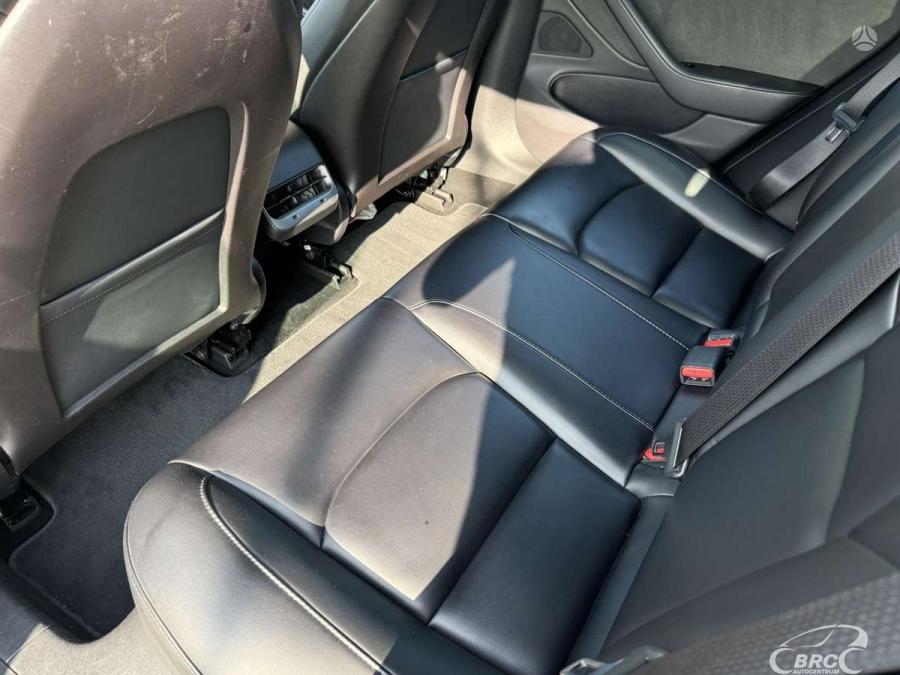 Black Tesla Model 3 2019 in Klaipeda, with an engine capacity of 0.00 L and mileage of 132 thousand km for 21900 €, photo 14 on AUTOMOTO.COM.LV