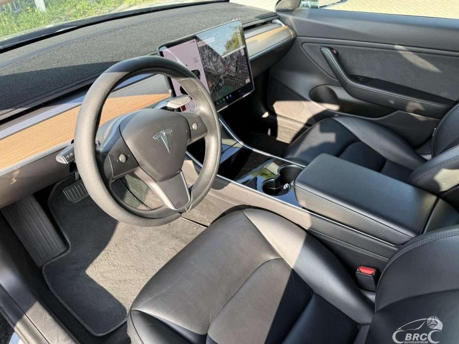 Black Tesla Model 3 2019 in Klaipeda, with an engine capacity of 0.00 L and mileage of 132 thousand km for 21900 €, photo 18 on AUTOMOTO.COM.LV