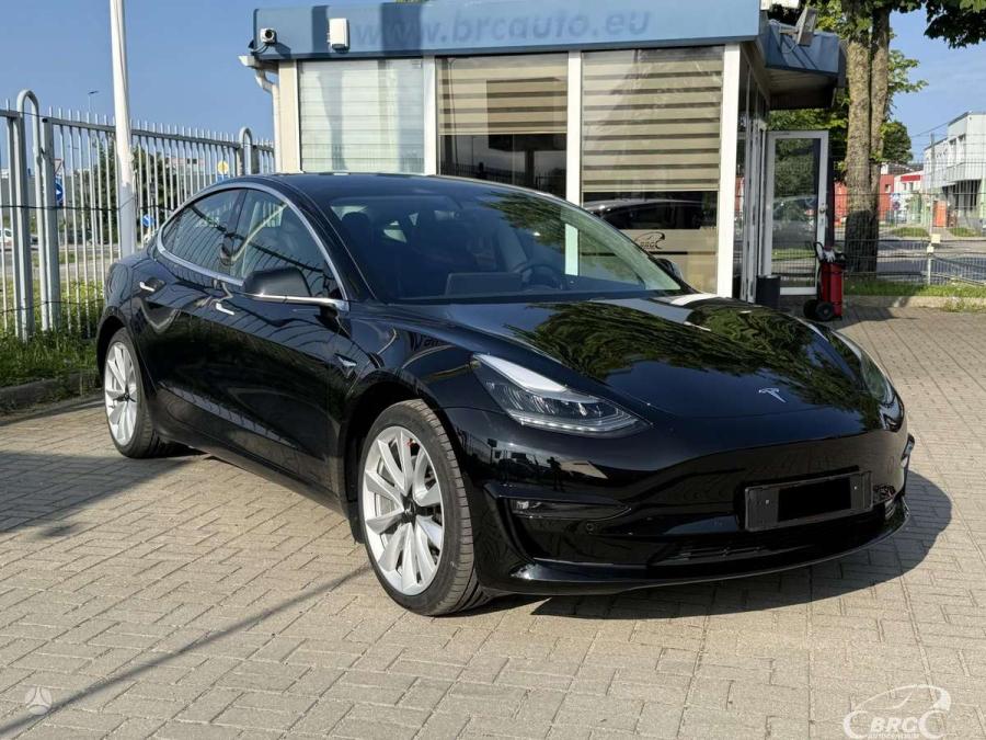 Black Tesla Model 3 2019 in Klaipeda, with an engine capacity of 0.00 L and mileage of 132 thousand km for 21900 €, photo 32 on AUTOMOTO.COM.LV