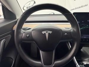 Black Tesla Model 3 2019 in Vilnius, with an engine capacity of 0.00 L and mileage of 142 thousand km for 15400 €, photo 26 on AUTOMOTO.COM.LV