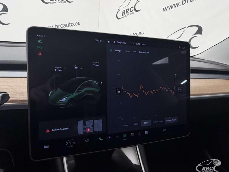 Black Tesla Model 3 2019 in Vilnius, with an engine capacity of 0.00 L and mileage of 142 thousand km for 15400 €, photo 32 on AUTOMOTO.COM.LV