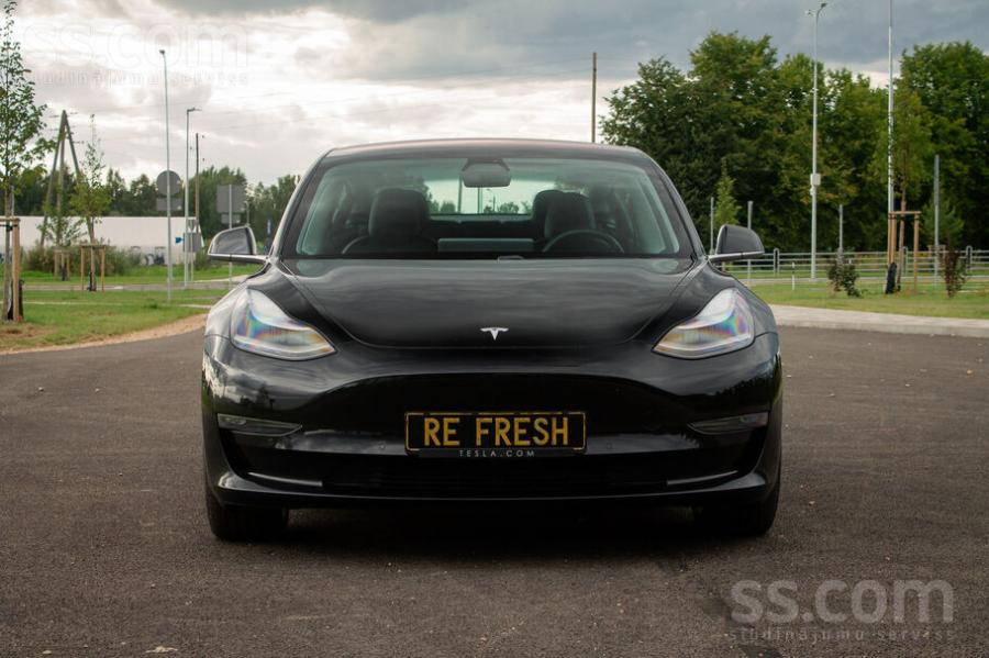 Melns Tesla Model 3 2019 Jelgava, ar dzinēja tilpumu 0.00 L un nobraukumu 175 tūkst. km par 17250 €, foto 3 vietnē AUTOMOTO.COM.LV