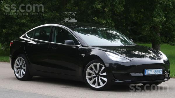 Black Tesla Model 3 2019 in Riga, with an engine capacity of 0.00 L and mileage of 166 thousand km for 17150 €, photo 4 on AUTOMOTO.COM.LV
