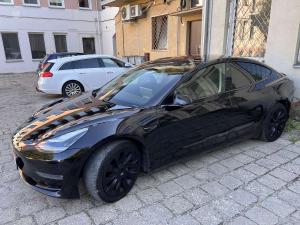 Black Tesla Model 3 2019 in Kaunas, with an engine capacity of 0.00 L and mileage of 159 thousand km for 19400 €, photo 9 on AUTOMOTO.COM.LV