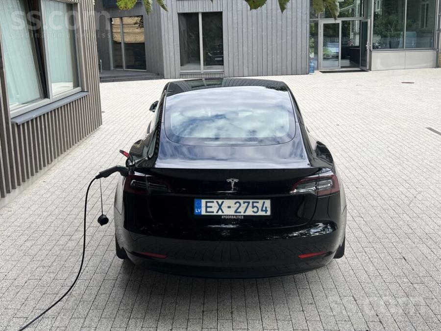Melns Tesla Model 3 2019 Rīga, ar dzinēja tilpumu 0.00 L un nobraukumu 225 tūkst. km par 15500 €, foto 5 vietnē AUTOMOTO.COM.LV