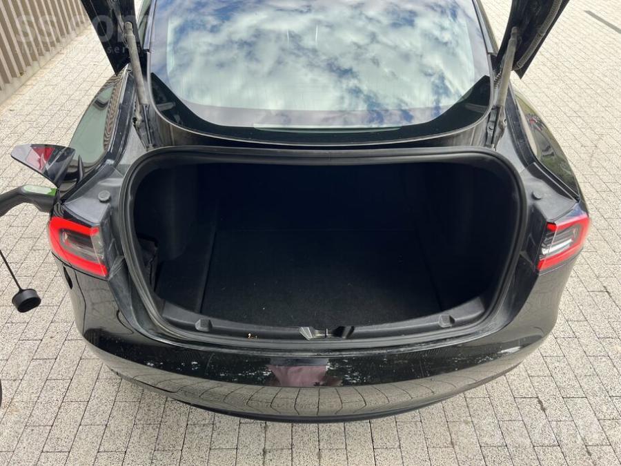 Melns Tesla Model 3 2019 Rīga, ar dzinēja tilpumu 0.00 L un nobraukumu 225 tūkst. km par 15500 €, foto 10 vietnē AUTOMOTO.COM.LV
