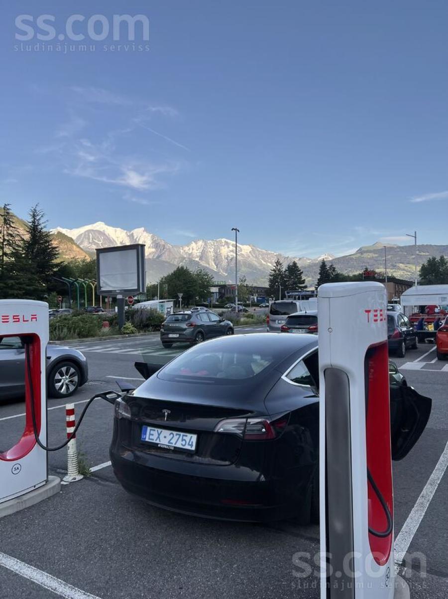 Melns Tesla Model 3 2019 Rīga, ar dzinēja tilpumu 0.00 L un nobraukumu 225 tūkst. km par 15500 €, foto 19 vietnē AUTOMOTO.COM.LV