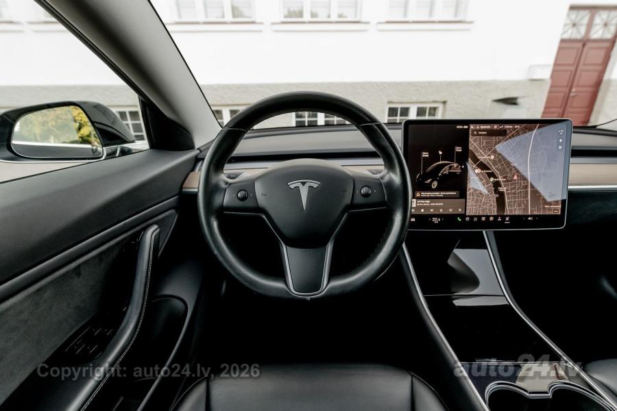 Melns Tesla Model 3 2019 Tallina, ar dzinēja tilpumu 0.00 L un nobraukumu 176 tūkst. km par 19500 €, foto 14 vietnē AUTOMOTO.COM.LV