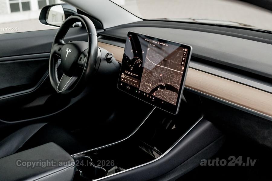 Melns Tesla Model 3 2019 Tallina, ar dzinēja tilpumu 0.00 L un nobraukumu 176 tūkst. km par 19500 €, foto 16 vietnē AUTOMOTO.COM.LV